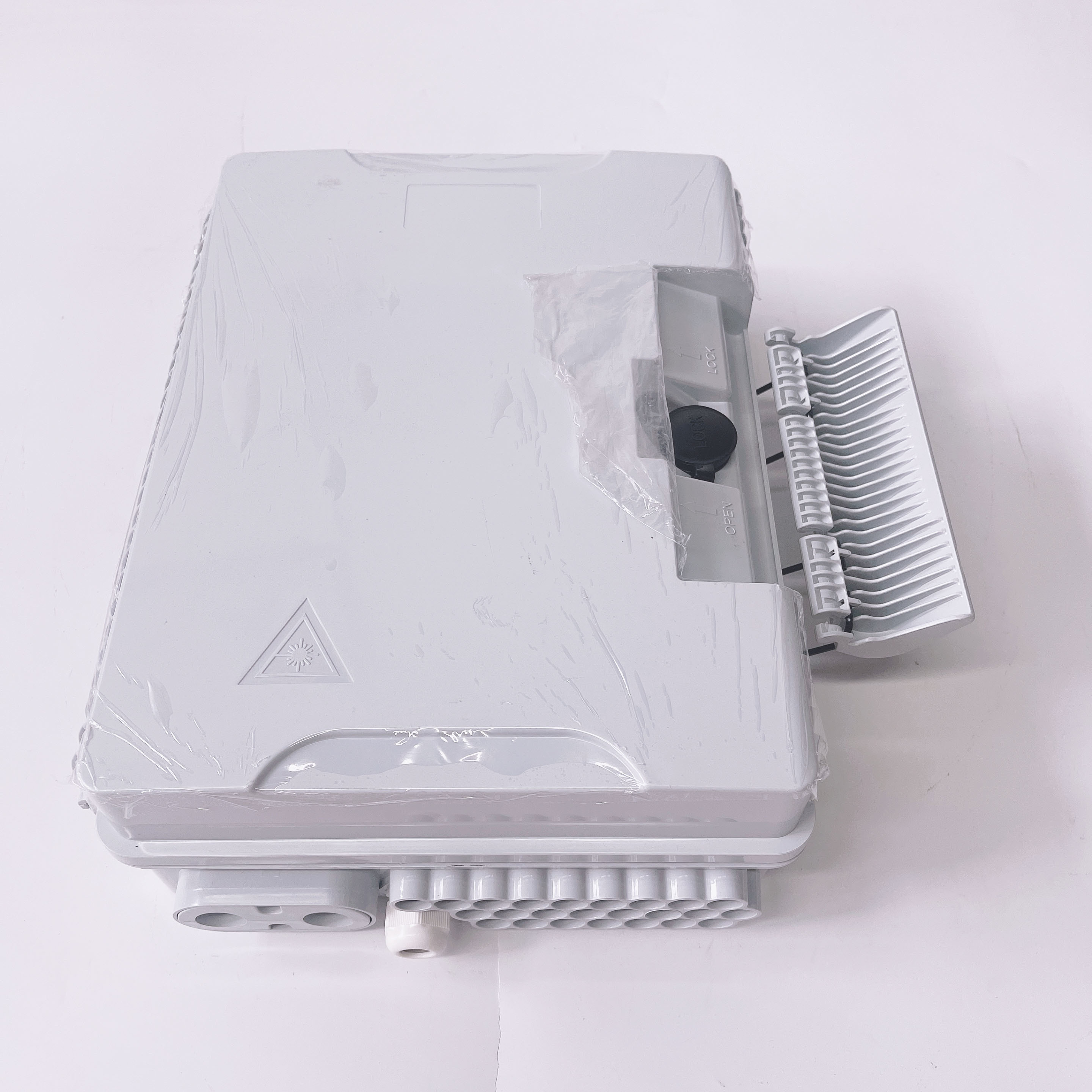 32 Ports IP65 FTTH Optical Terminal Box Distribution FDB FAT Box