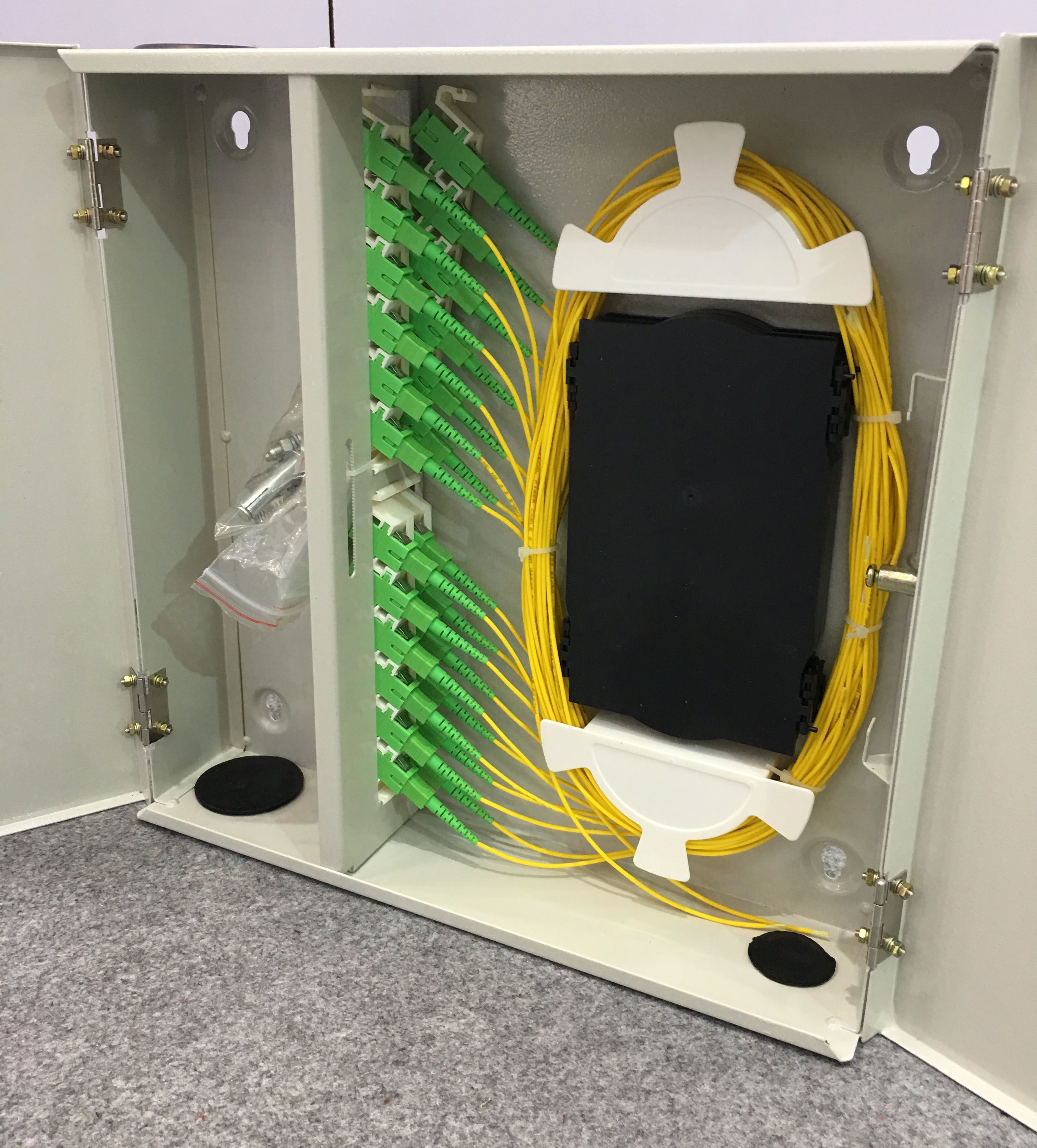 2 Doors KCO-WTB-24A Wall Mount Fiber Optic Terminal Box 12 24 36 48 ports